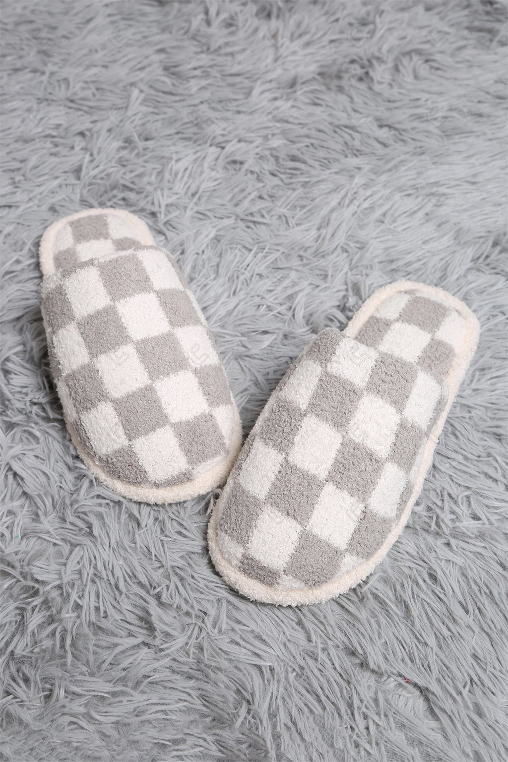 Checkered Pattern Luxury Soft Slippers – COMFYLUXE